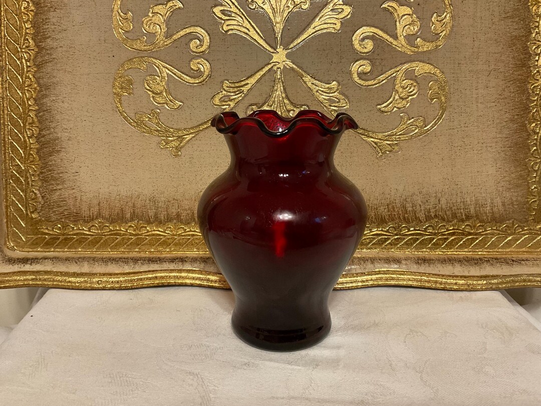Small Vintage Anchor Hocking Ruffle Rimmed Vase, Ruby Red Small Glass ...