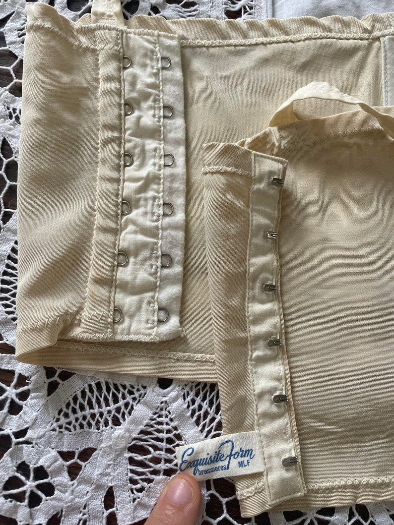Vintage 1960s Bullet Bra - Etsy