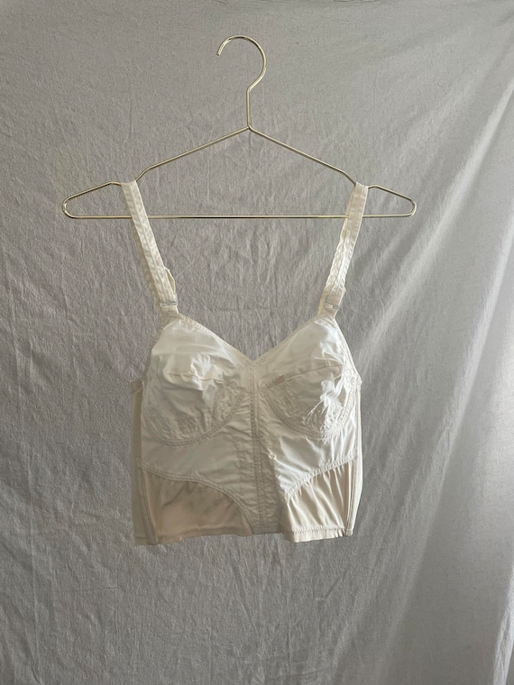 Vintage 1960s Bullet Bra - Gem