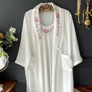 Vintage Chinese Silk Nightgown and Robe Set, Floral Embroidery 1990s ...