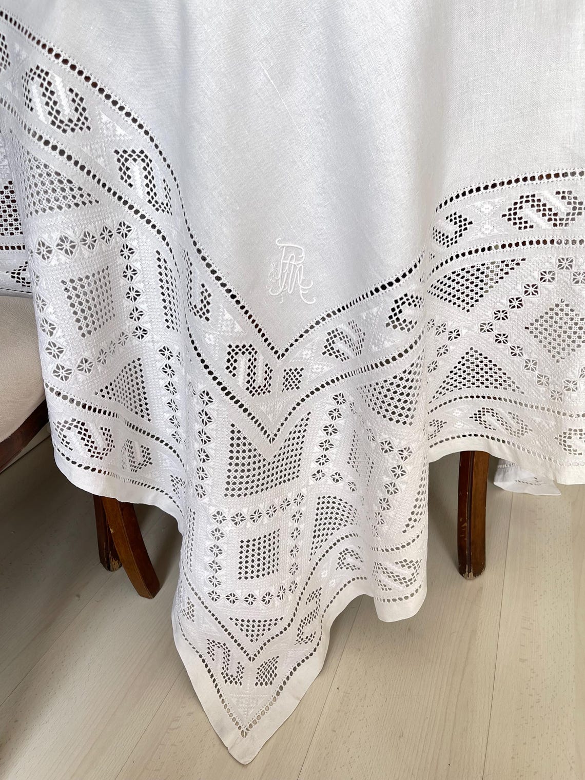 Vintage Hand-embroidered Large Tablecloth on Linen Fabric - 82x65 ...