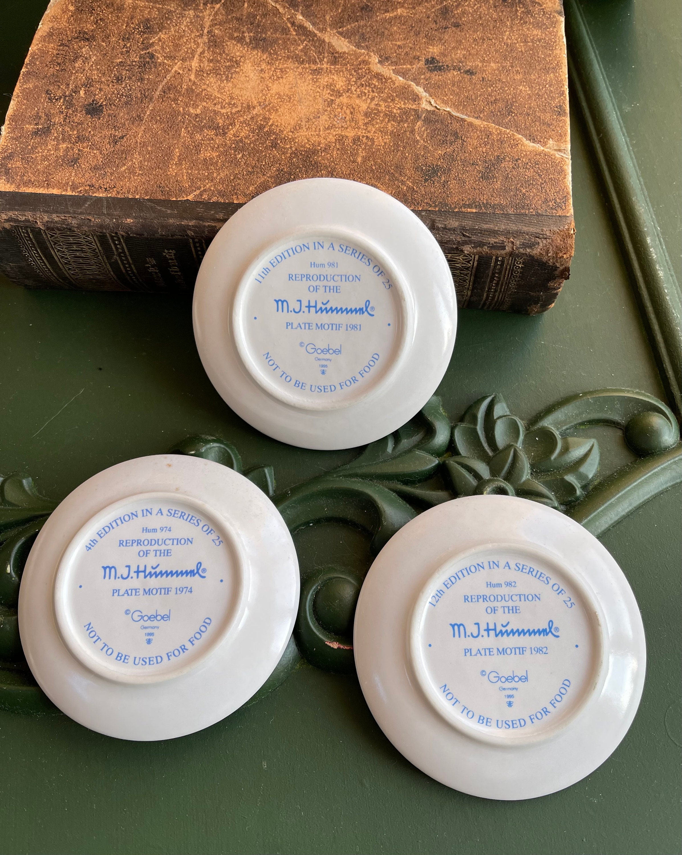 Vintage Hummel Plates 1974 1981 1982 Maria Innocentia Designs Limited ...