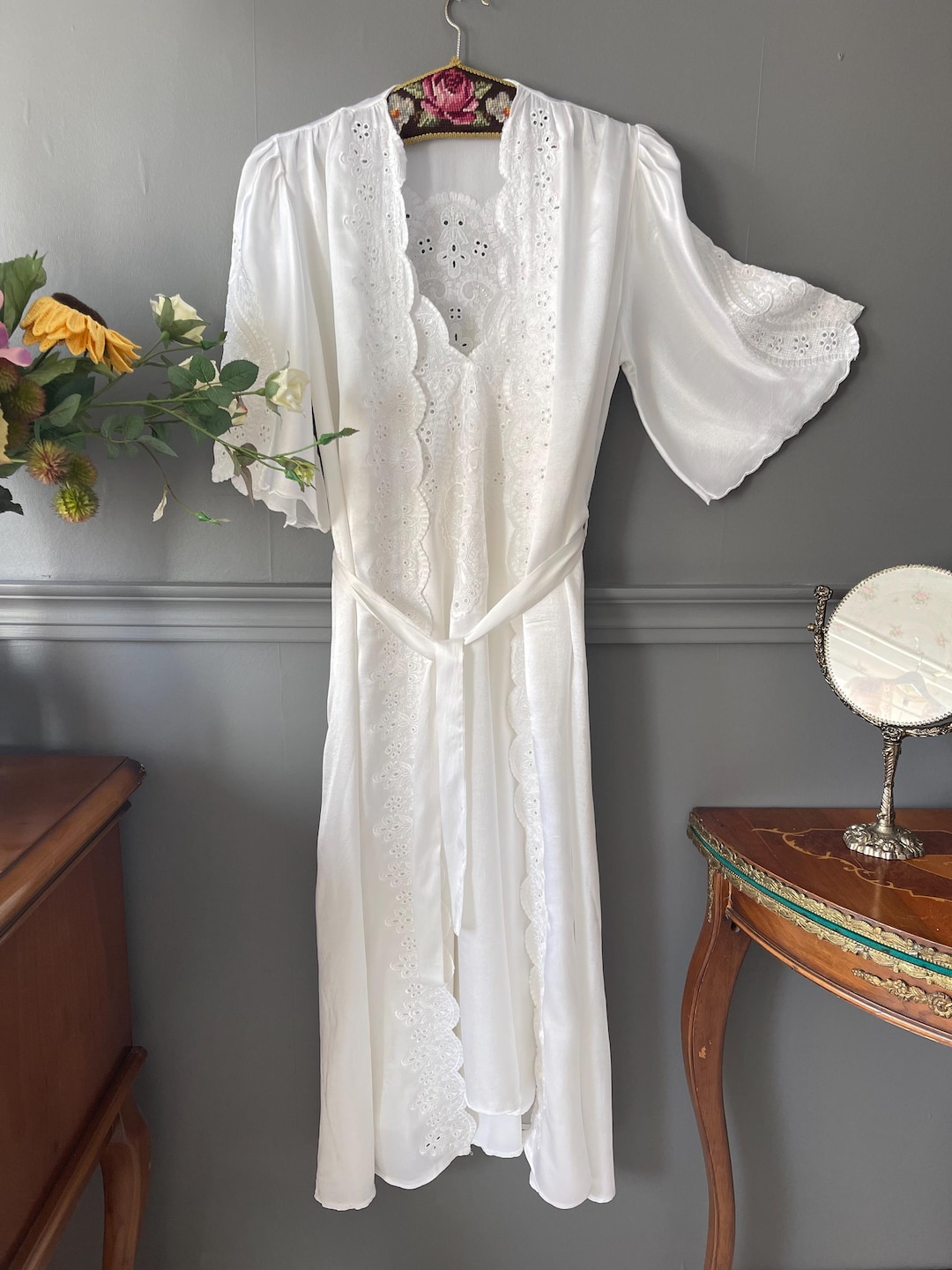 Vintage Silk Nightgown and Robe Set, 1980s Embroidered Sleepwear, M ...