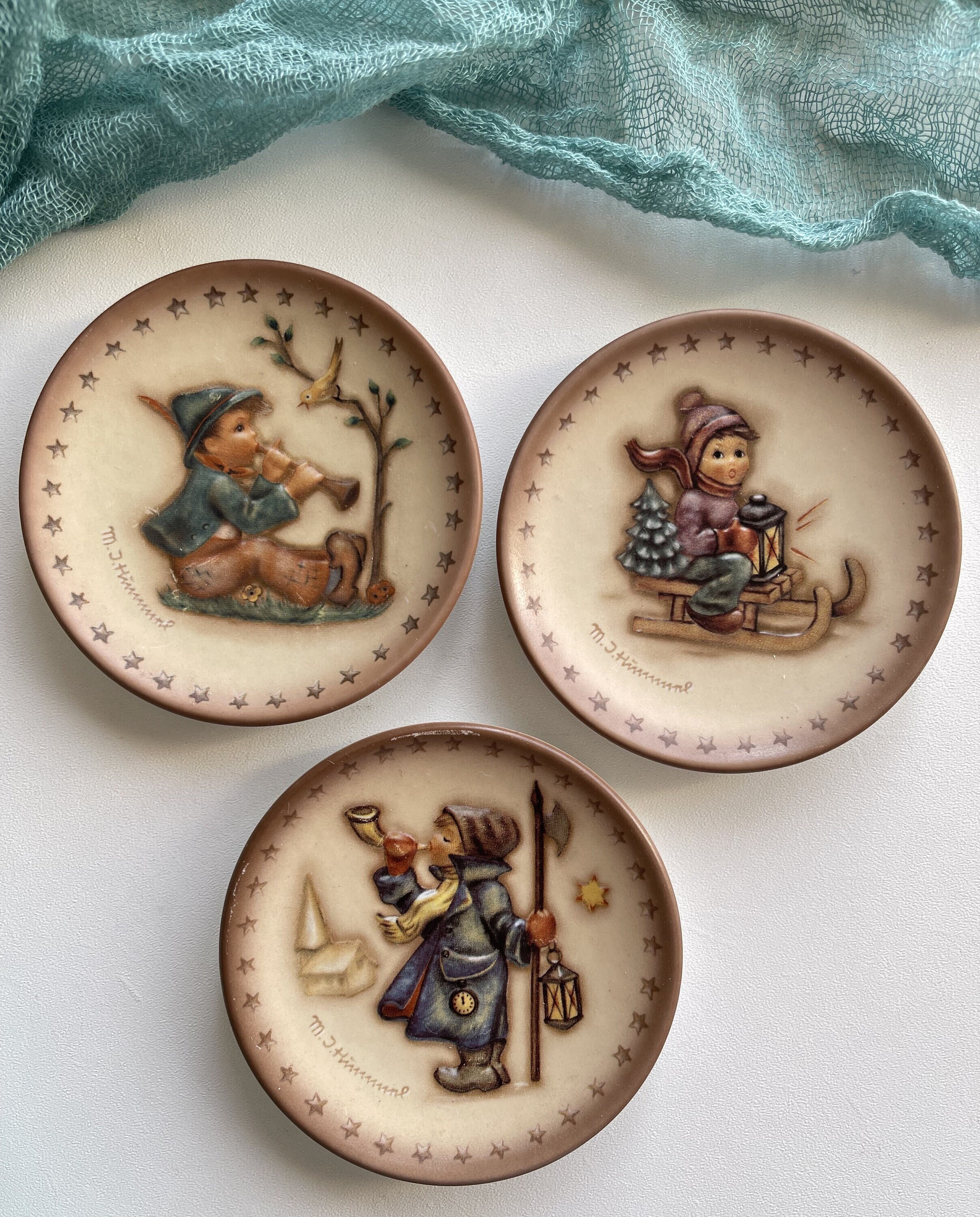 Vintage Hummel Plates 1972 1975 1979 Maria Innocentia Designs Limited ...