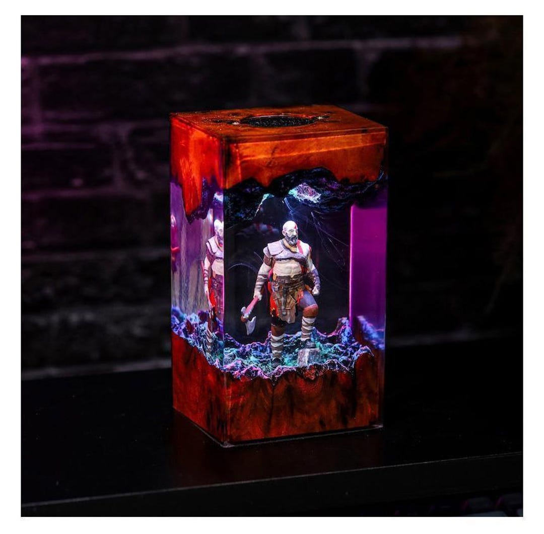 Kra.tos G.od of Wa.r Night Light G.od of W.ar Figure Terrarium ...