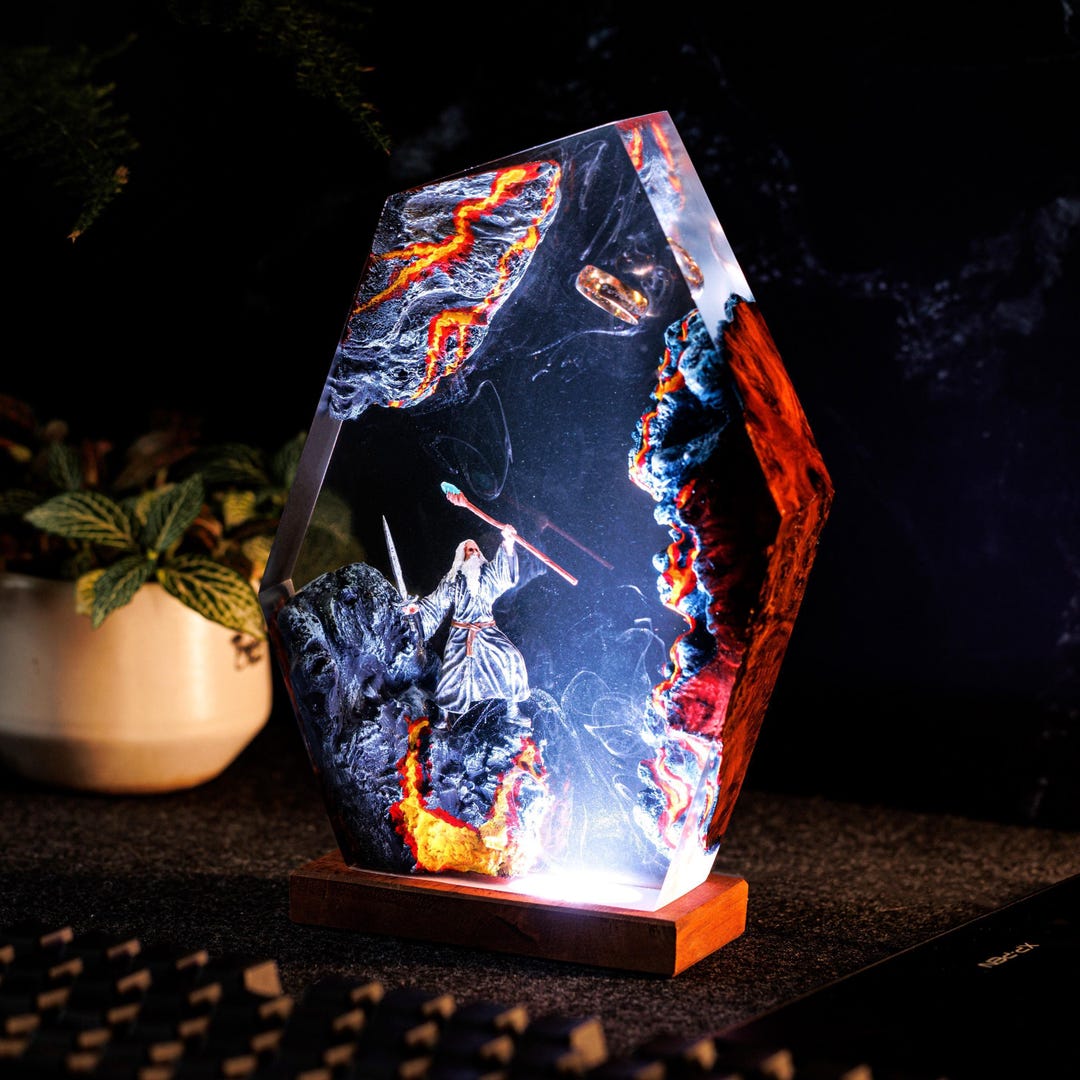 Lord King Resin Lamp, Custom Movie Epoxy Night Light,christmas Epoxy ...