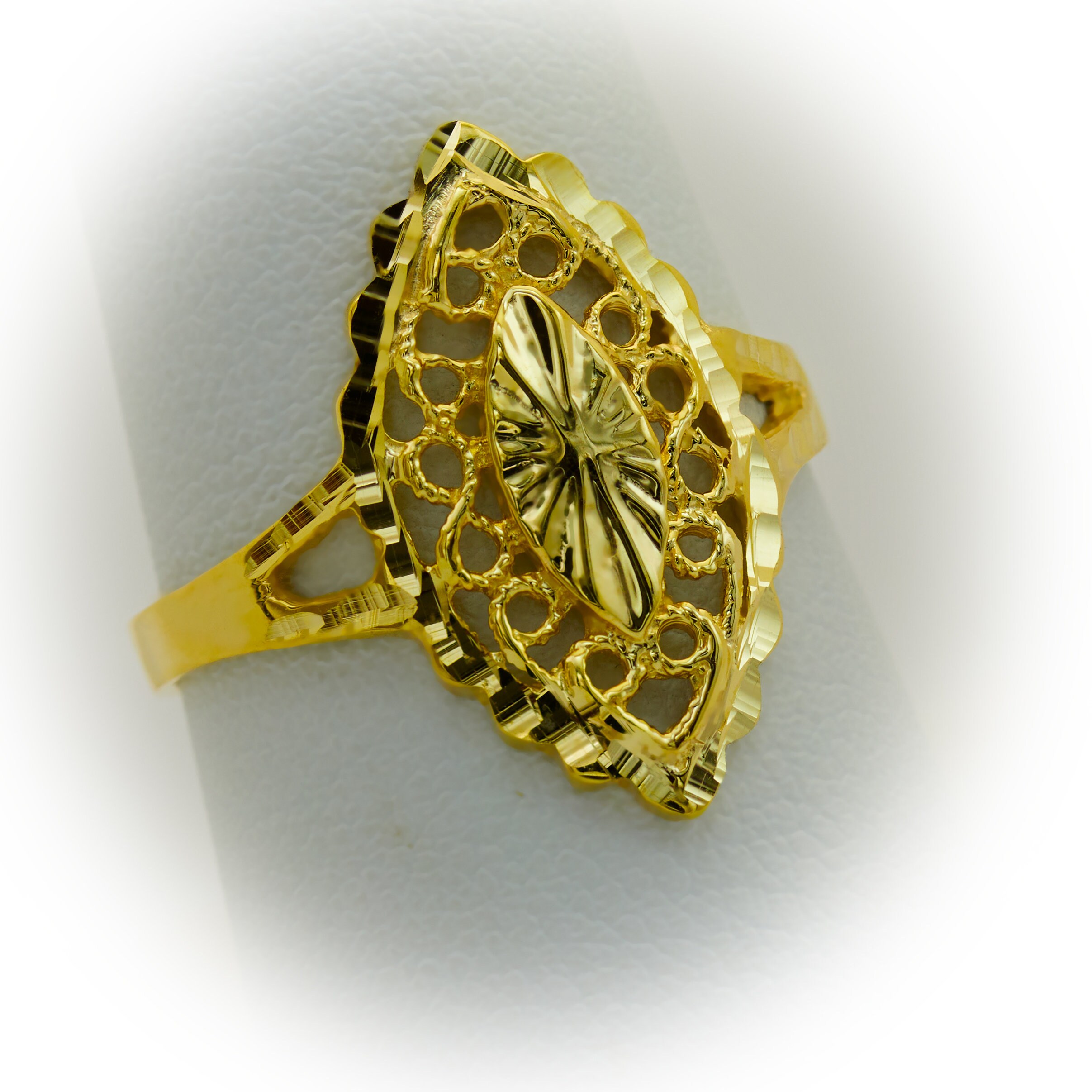10k, 14k Gold Ring, Vintage Gold Ring, Antique Filigree Ring, Almond ...