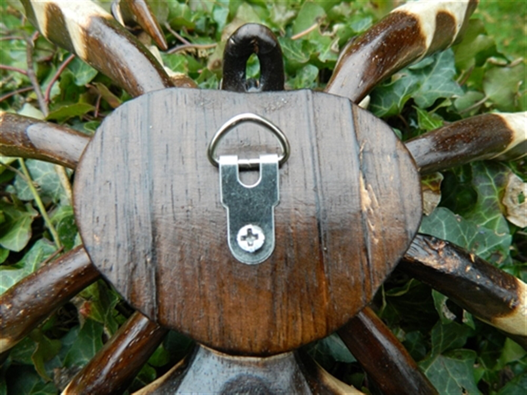 Hand Carved Wooden Spiders - 40cm, 60cm, Pair - Etsy UK