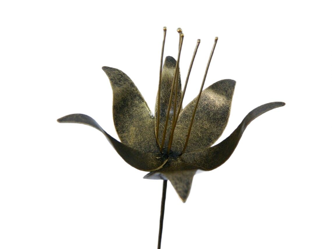 Set of 3 Metal Flowers Garden Ornament - Lily on 100cm Stick - Gold ...