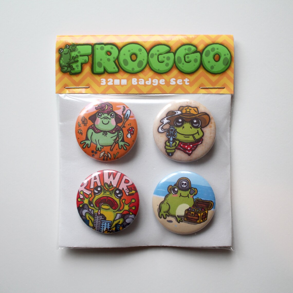 Frog Froggo badge pin set 32mm x 4 button badges cute | Etsy
