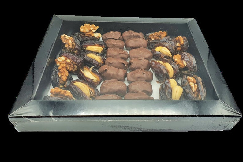Eid Luxury Dates Gift Box With Chocolate & Nuts 400g - Etsy UK