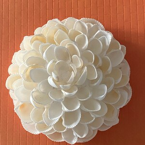 Shell Flower With White Shells Handcrafted Zinnia Shell Flower ...
