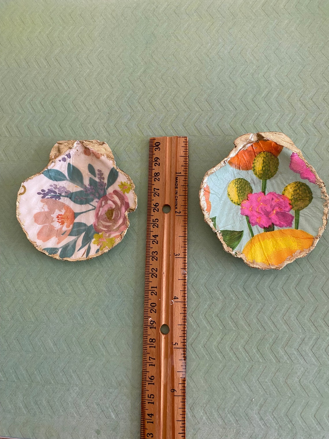 Flat Scallops Decoupaged in Beautiful Colors and Designs,ring Dish at ...
