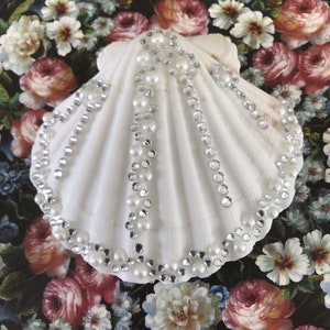 Personalized Wedding Anniversary Decorative Shell Favors Bridesmaids ...