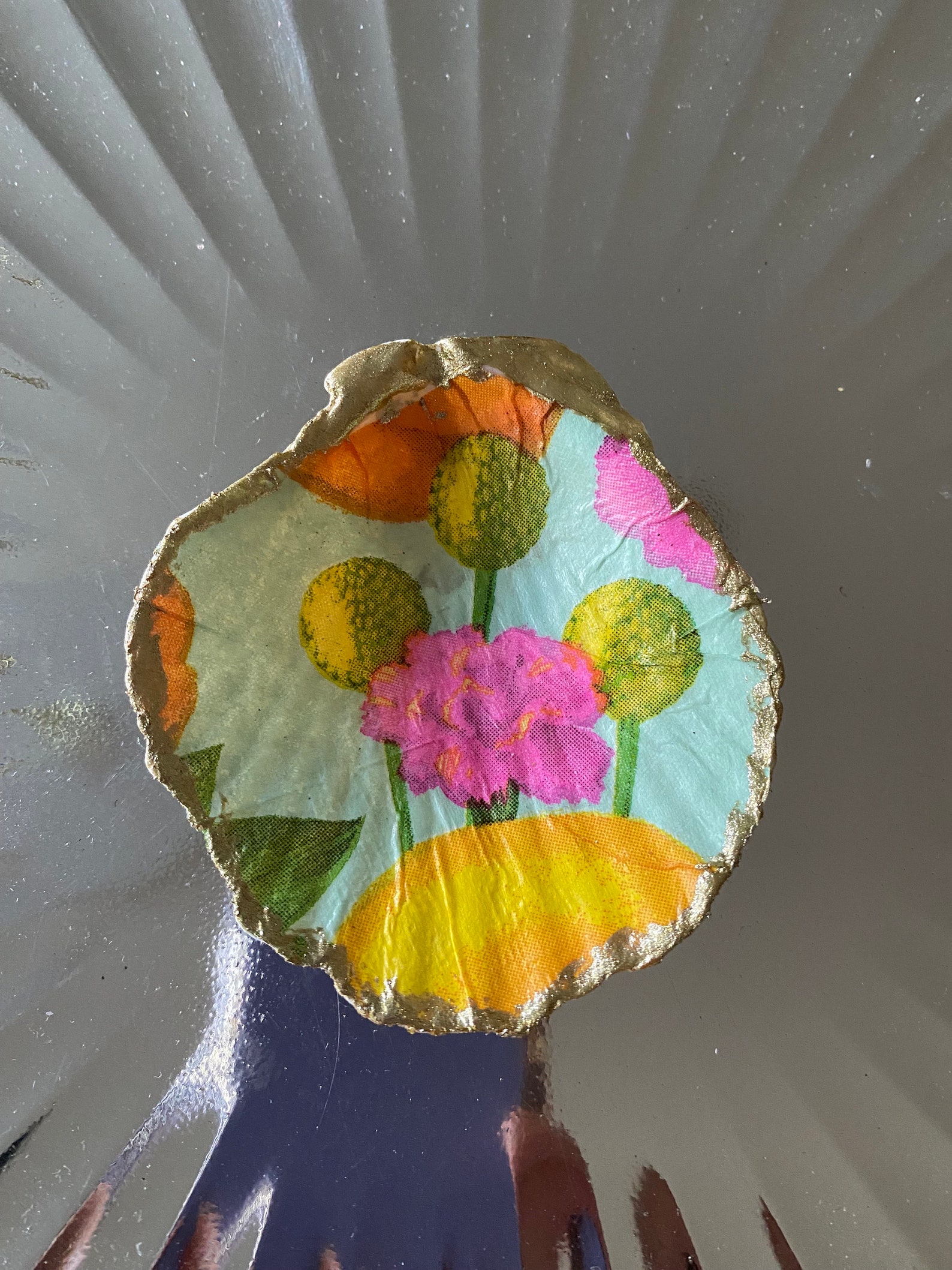Flat Scallops Decoupaged in Beautiful Colors and Designs,ring Dish at ...