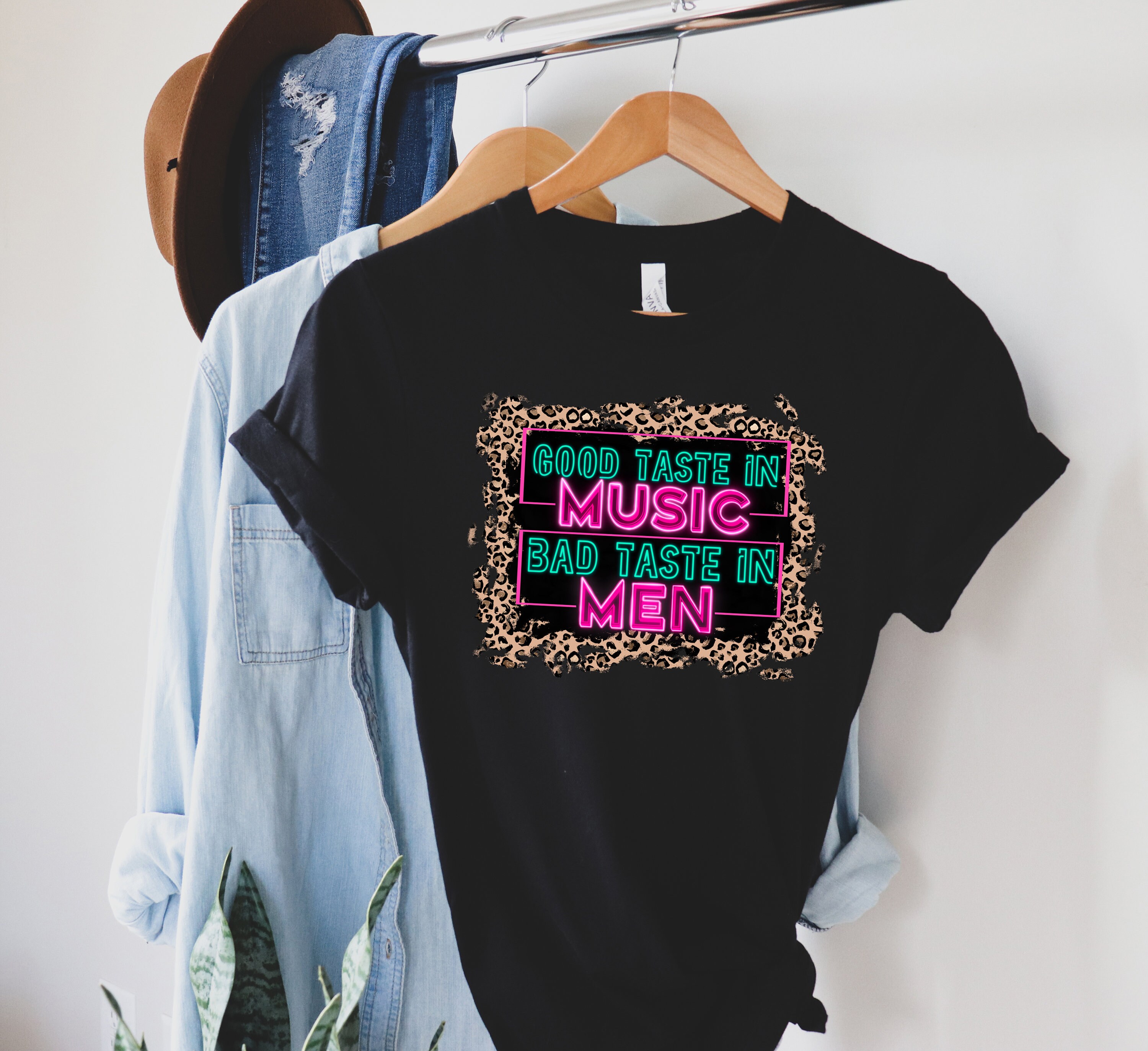 Good Taste in Music Bad Taste in Men T-shirt Cowgirl T Shirt Western ...