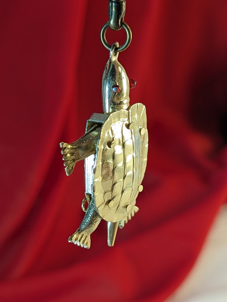 Bright Gold Metal Snapping Turtle Keychain With Articulated - Etsy