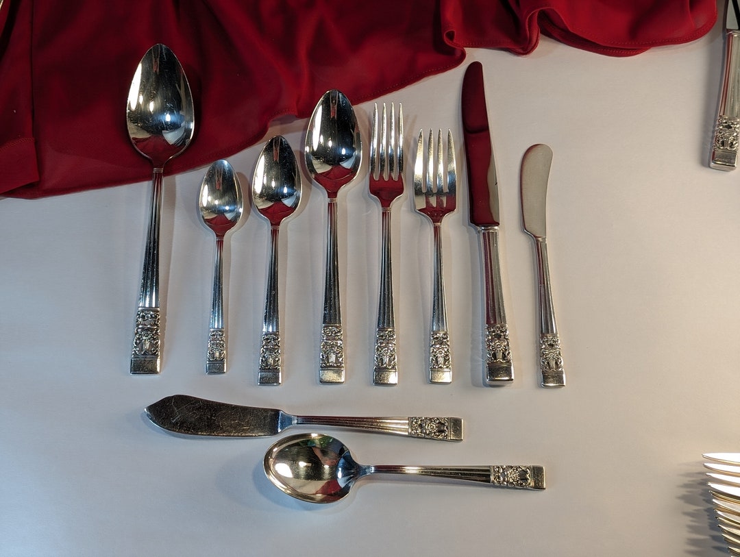 Oneida Community Coronation Silverplate 79 Piece Set Flatware Setting ...