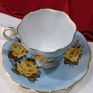 Royal Standard Tea Cup and Saucer, Blue With Yellow Fine China Tea Cup ...