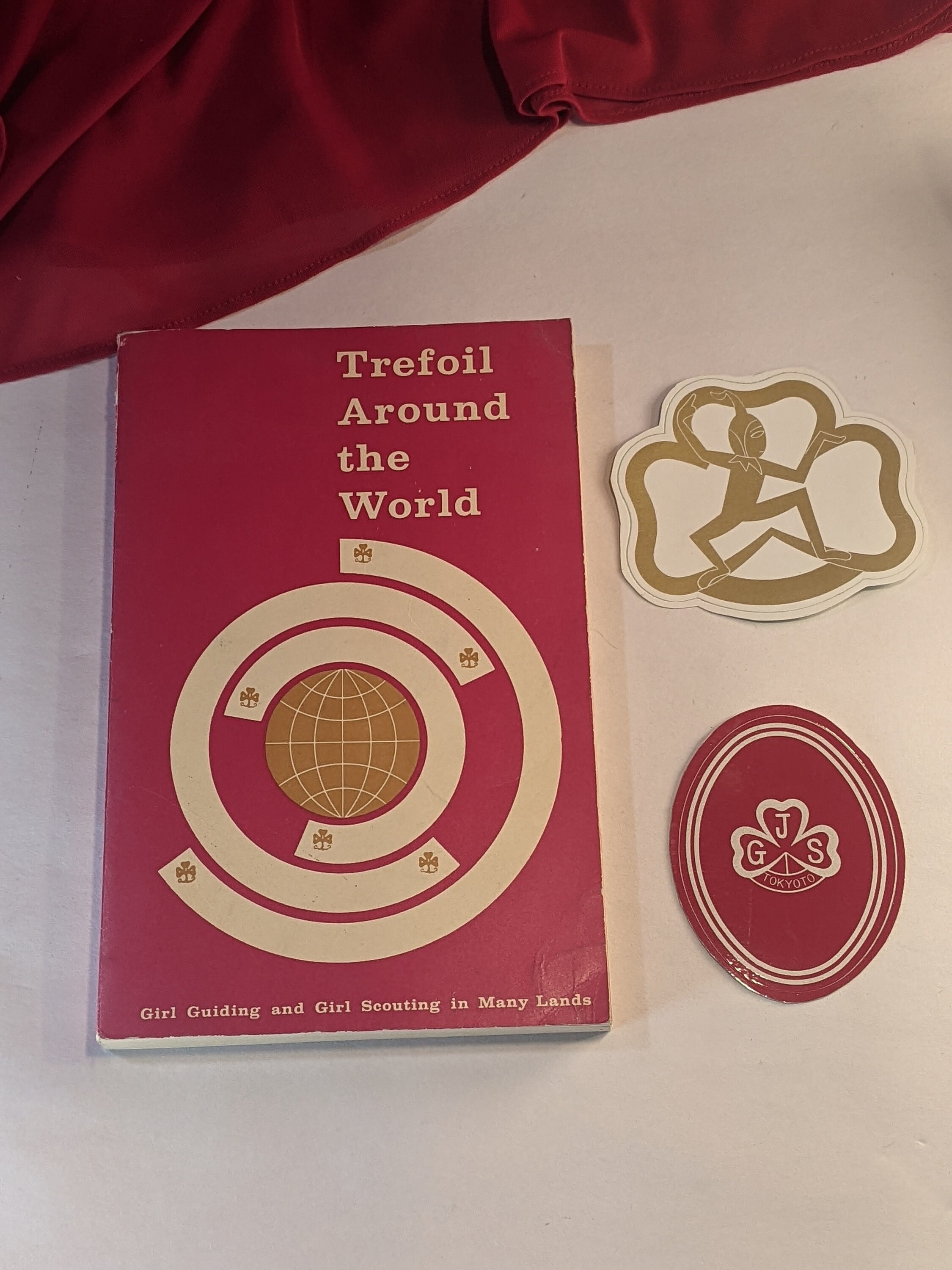 Trefoil Around the World Girl Guiding and Girl Scouting in Many Lands ...
