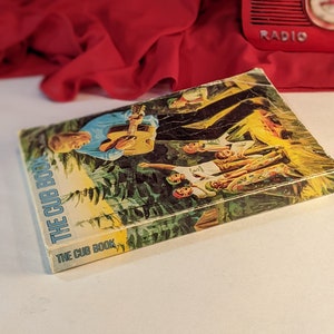 The Cub Book 1983 Canadian Fair Book of Things to Do for Boys 8 to 10 ...