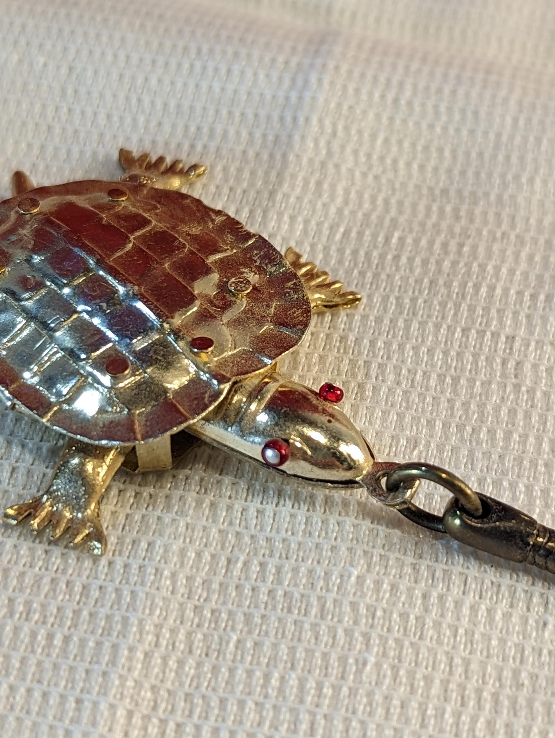Bright Gold Metal Snapping Turtle Keychain With Articulated - Etsy
