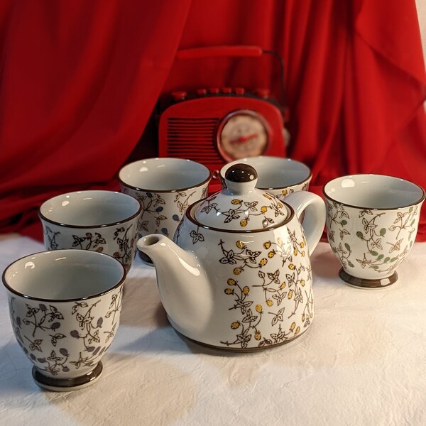 Cottage Tea Pot - Etsy