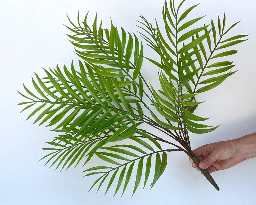 Palm Bush With 14 Artificial Palm Leaves - Tropical Palm Plant Fake ...