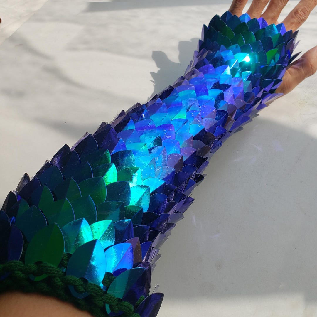 Iridescent Scalemaille Gauntlets Knitted Armor Scalemail Gloves ...