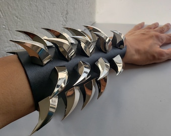 Alloy Giant Dragon Claw Spiked Leather Heavy Metal Gauntlet - Etsy