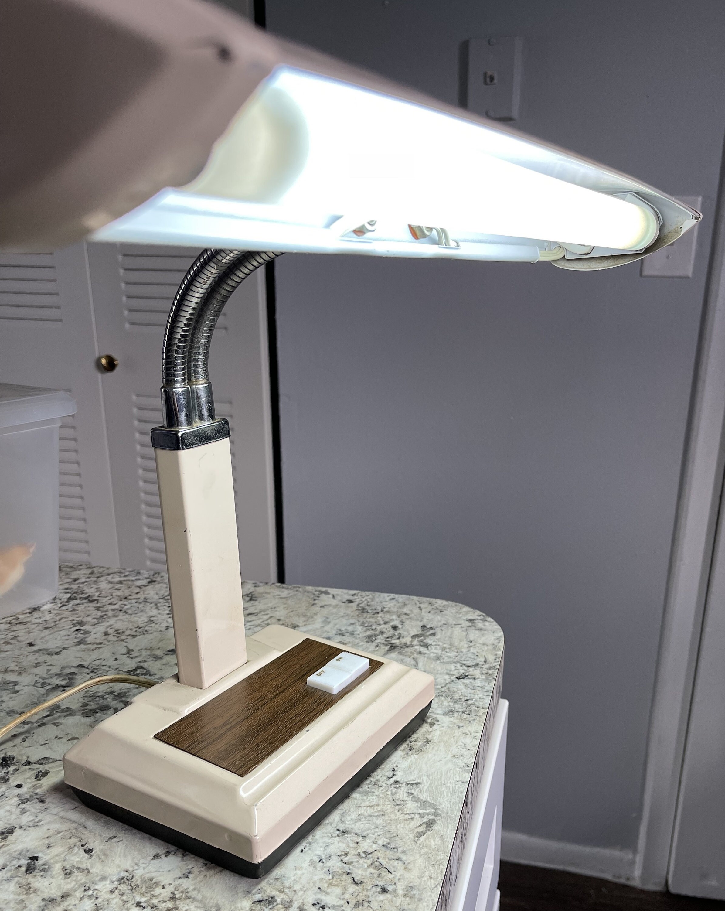 Vintage Hamilton Industries Portable Lamp (issue Number A-1305) - Etsy