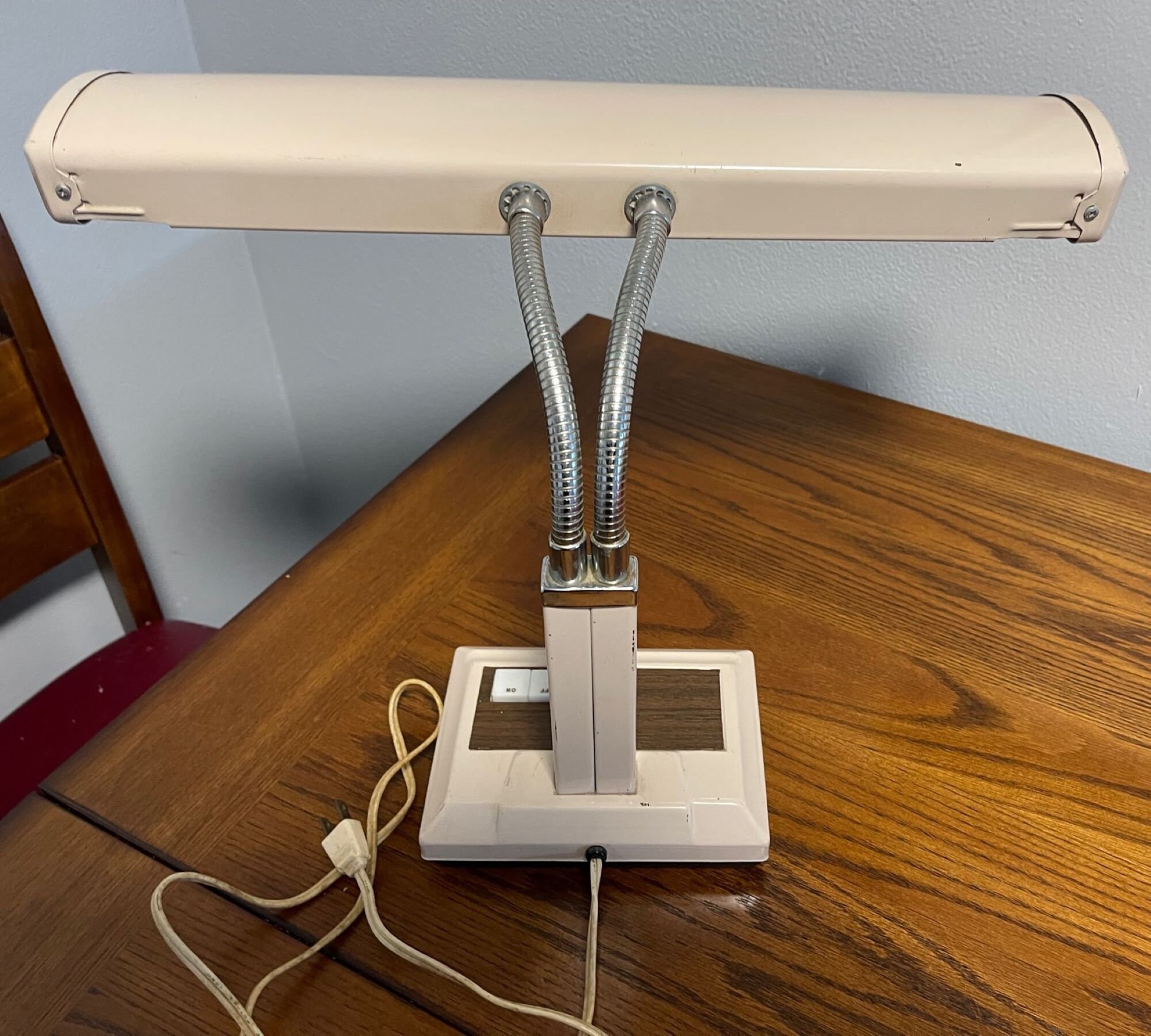 Vintage Hamilton Industries Portable Lamp (issue Number A-1305) - Etsy