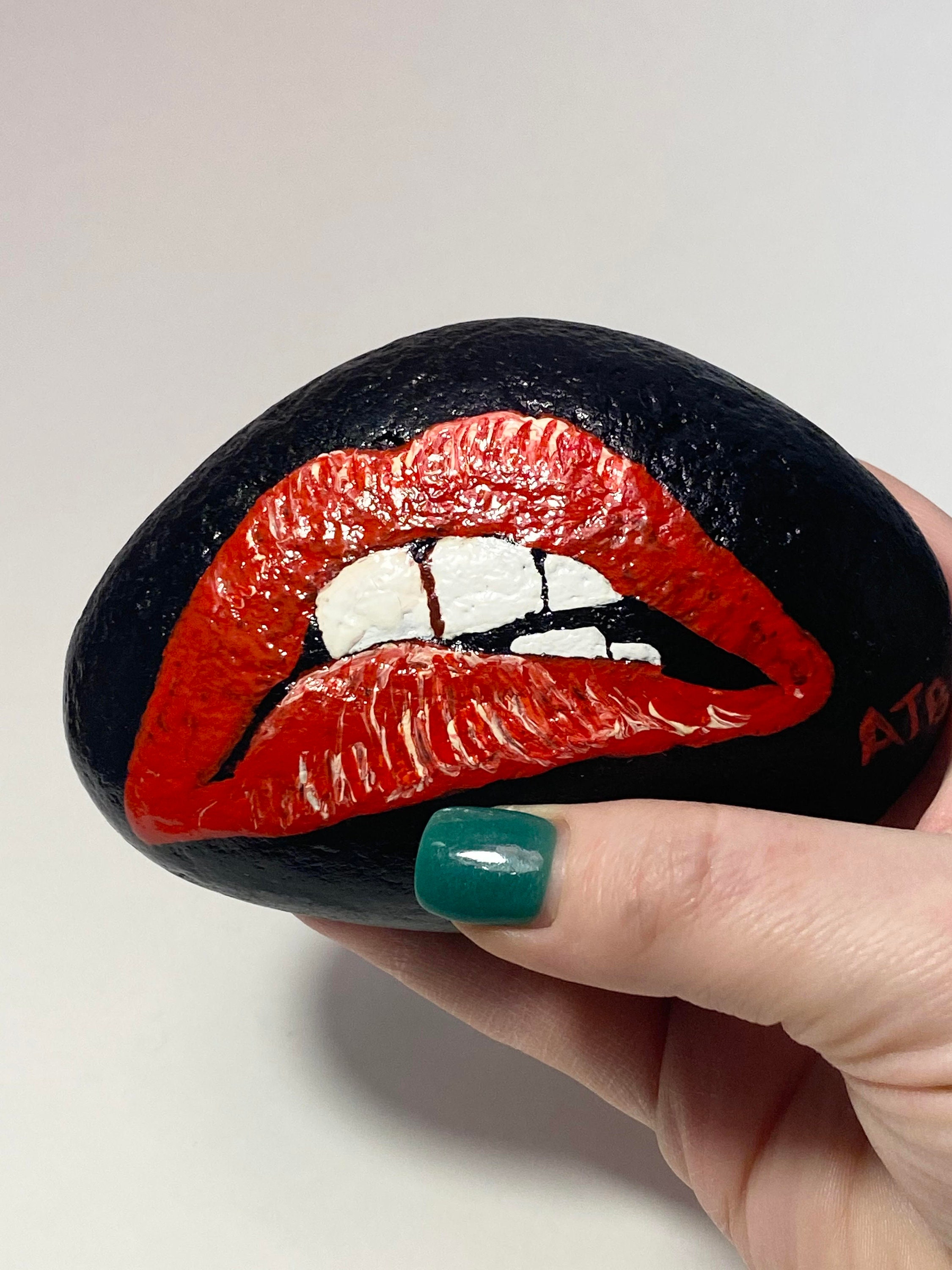 RHPS Lips Logo Acrylic Painted Rock - Tim Curry / Dr.frank-n-furter ...