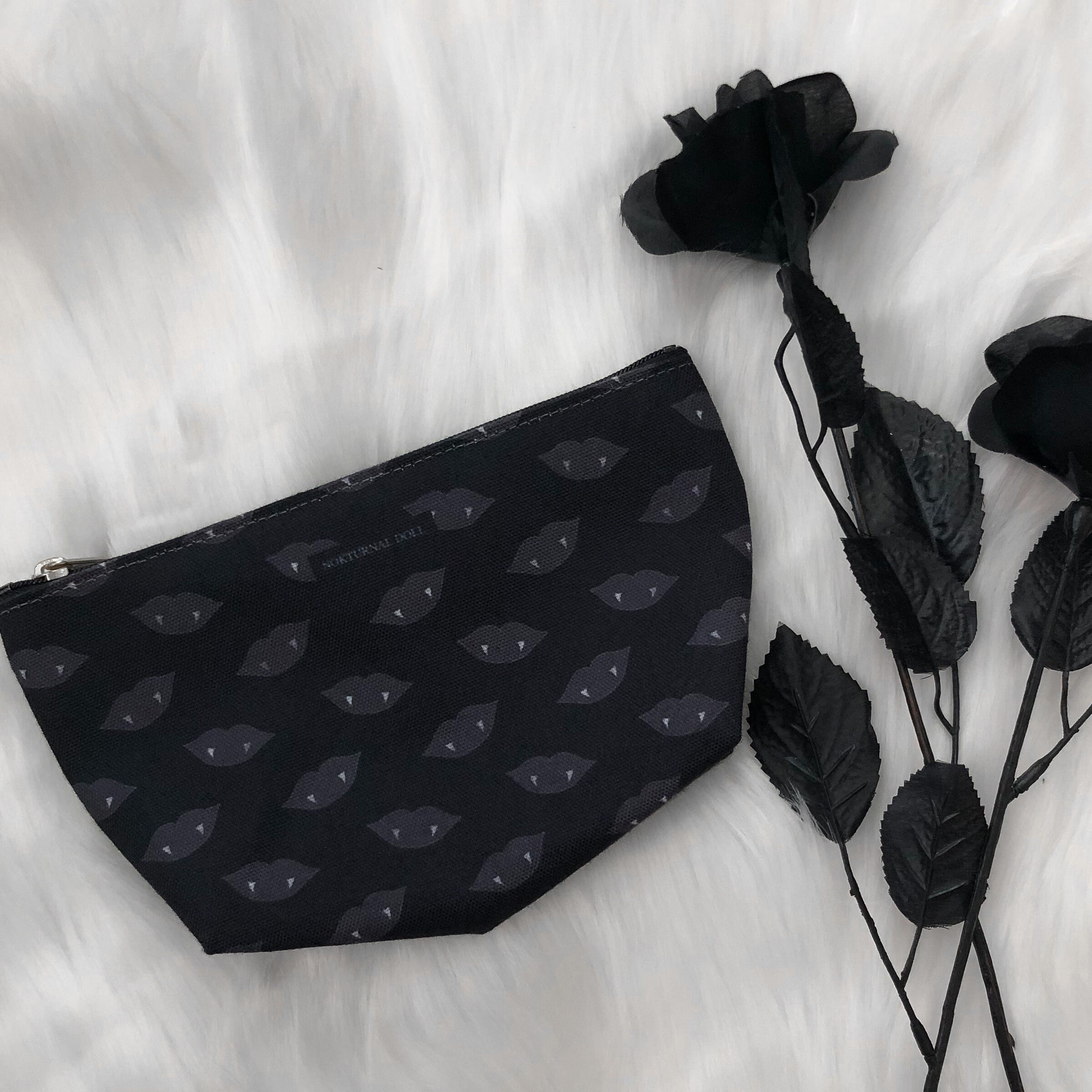 Vampire Accessory Bag W T-bottom Vampire Makeup Bag Vampire Pencil Case ...