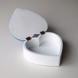 Resin Beach Art Heart Storage Box, 3d Resin Heart, Ocean Epoxy Jevelry Box, Resin Art Sea, Beach ...