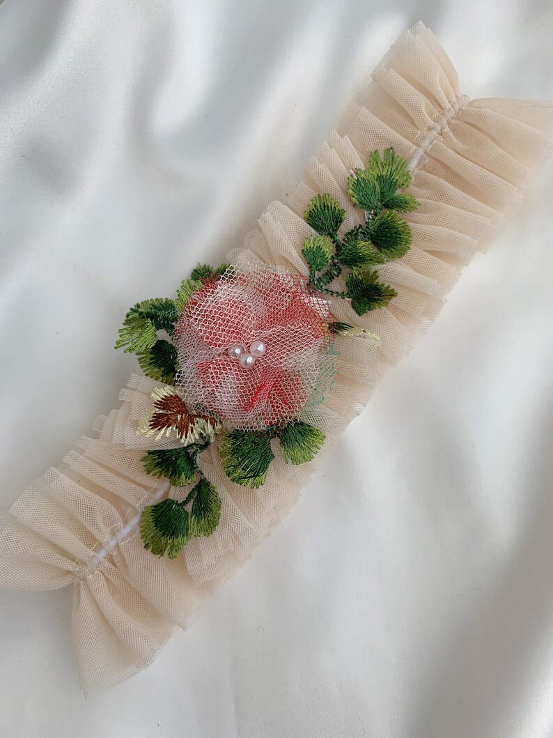 Red Wildflower Wedding Garter for Bride, Embroidered Floral Lace Garter ...