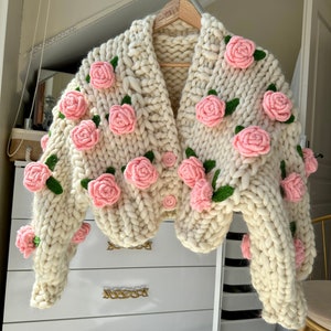 Leilayca Big Pink Roses Cardigan , Chunky Cropped Cardigan for Woman ...