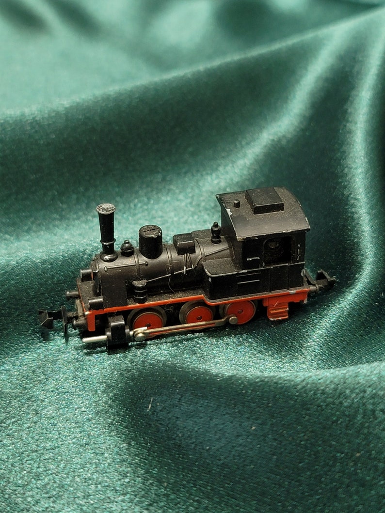 Minitrix N Scale Switcher 0-6-0 Steam Locomotive West Germany Trix ...