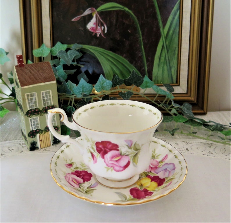 Royal Albert april Flower of the Month Teacup - Etsy