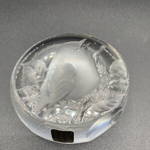 Swedish Crystal Glass Paperweight Bird Designed by Mats Jonasson ...