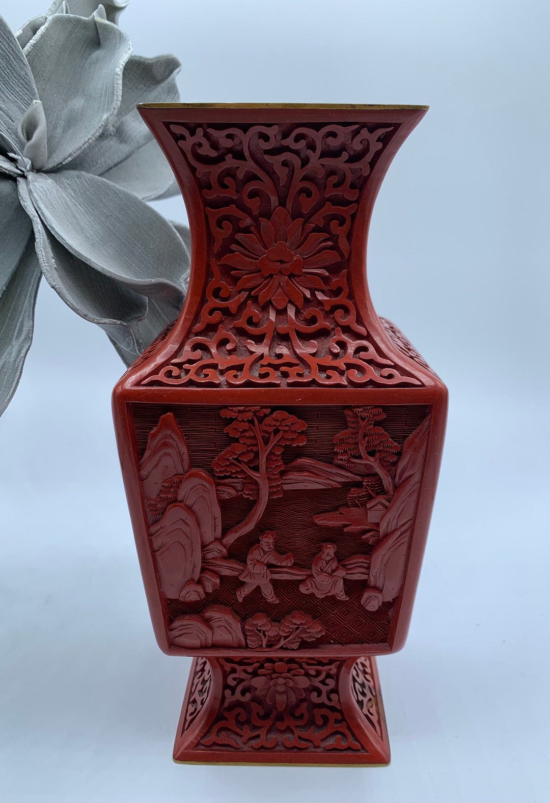 Cinnabar Vintage Red Lacquer Square-sectioned Chinese Vase Antique Deep ...