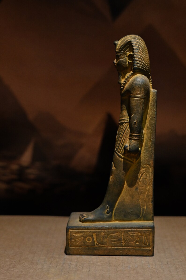 Unique Statue of Egyptian Art Pharaoh King Tutankhamun Stone Made in ...