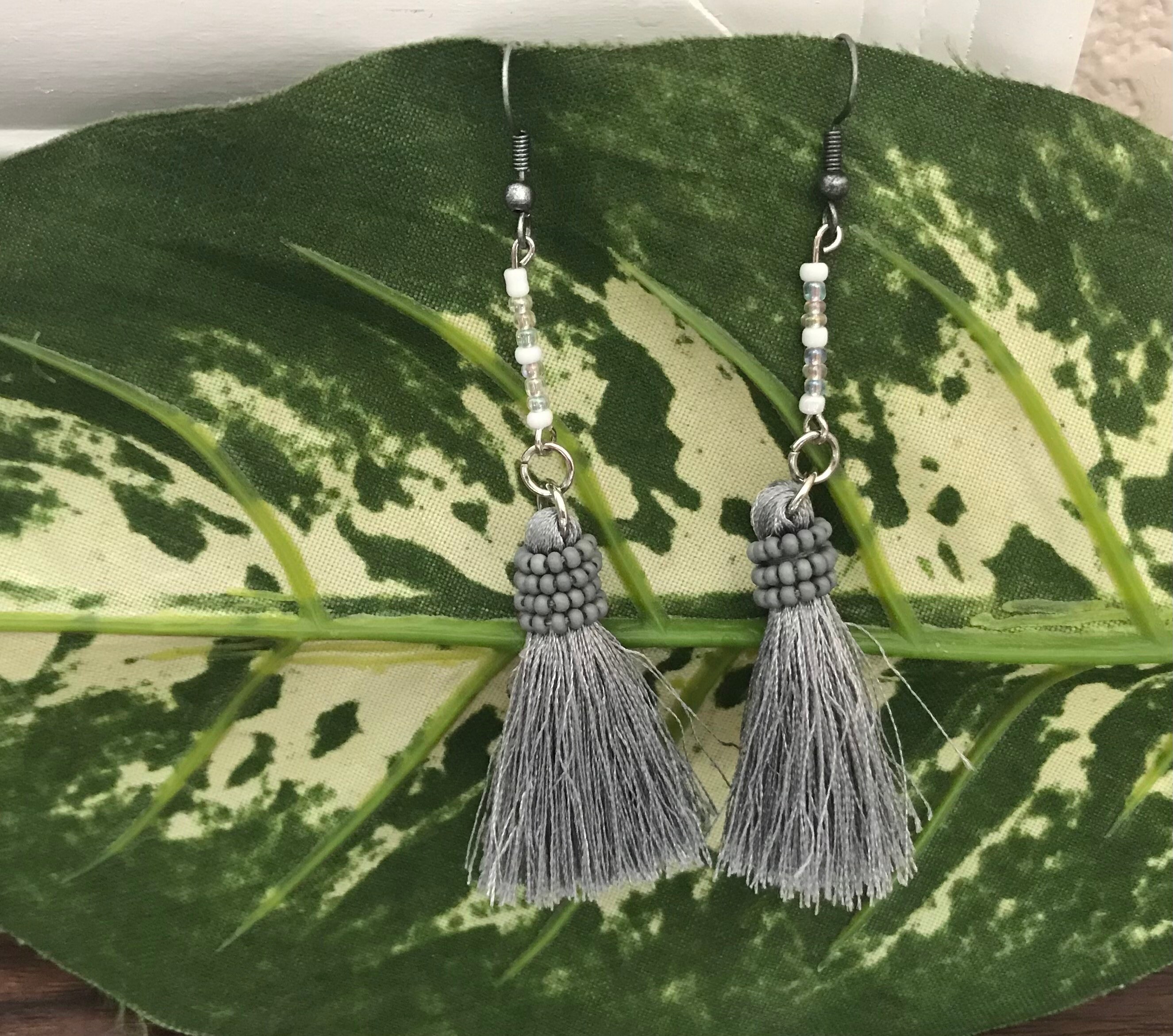 Boho Style Graue Quaste und Perlen Baumeln Ohrringe | Etsy