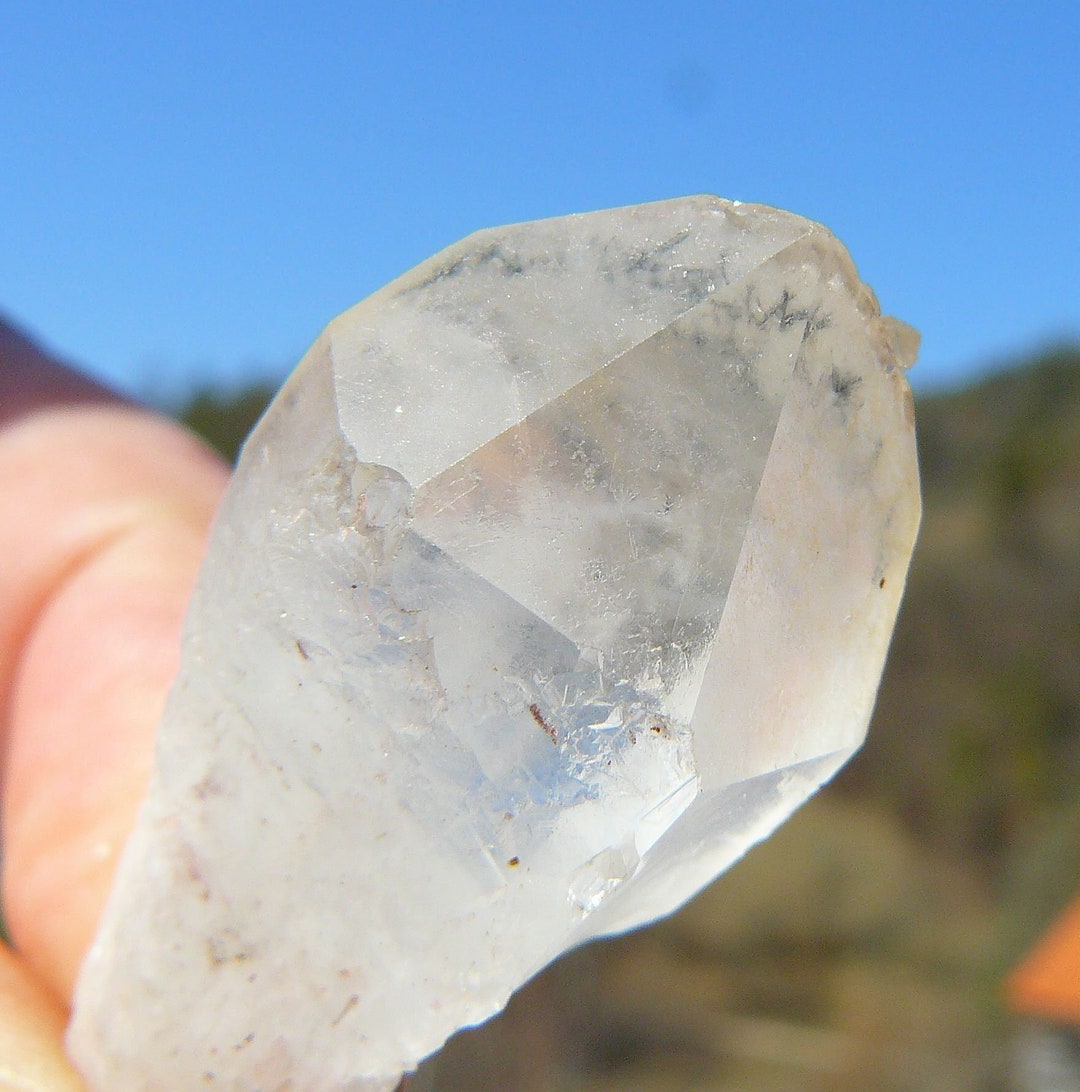 Star Quartz Crystal - Hollandite in Quartz - Phantom Layer of Stars ...