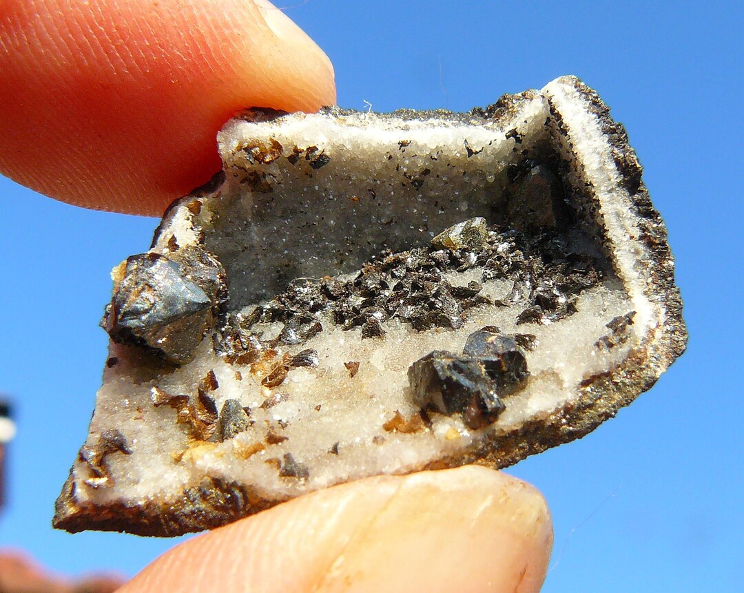 Quartz Epimorph After Fluorite - With Ankerite and Sphalerite ...