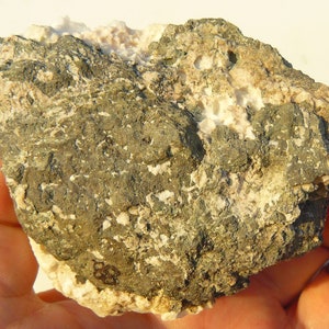 Analcime With Calcite - Boyleston Quarry, Barrhead, Strathclyde ...