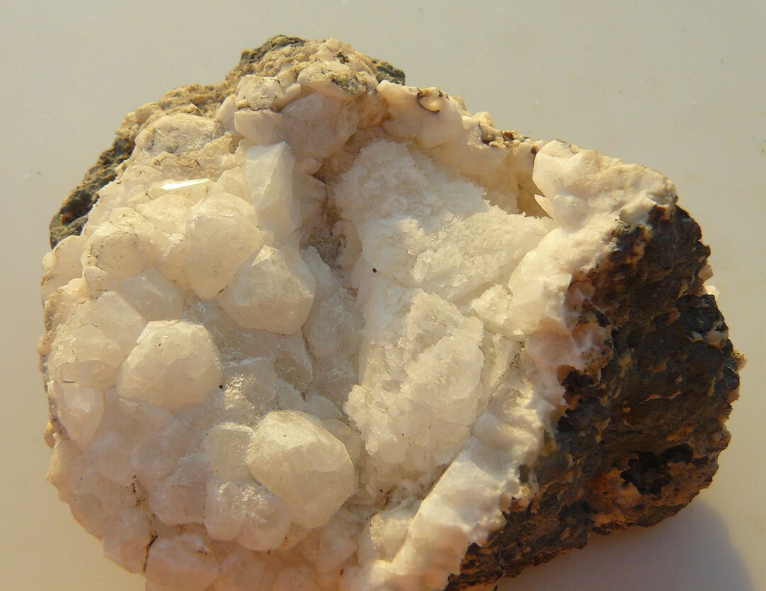 Analcime With Calcite Boyleston Quarry, Barrhead, Strathclyde, Scotland ...