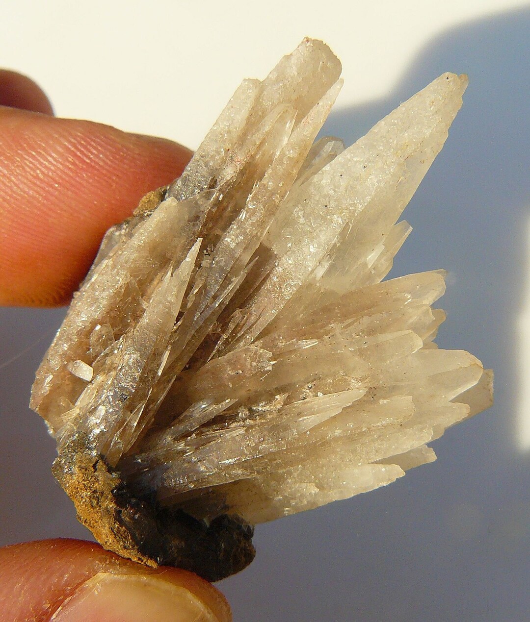 Aragonite - Stockhow Hall Quarry, Kirkland, Cumbria, UK - 42x32x26mm ...