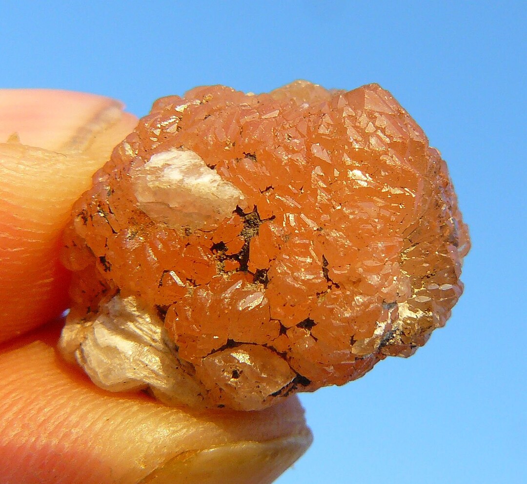 Olmiite - Rare Crystal - Wessels Mine, South Africa - 21x16x14mm / 5.3g ...