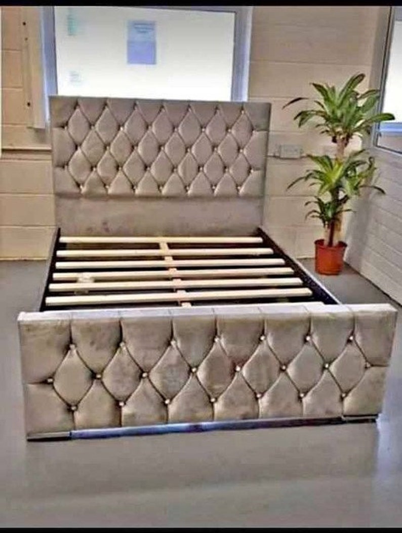 Florida Bed Monaco Style in Materials Crush Velvet Plush Velvet Naples ...